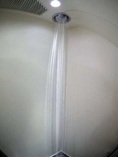 Which airlines have onboard showers? - Point Hacks