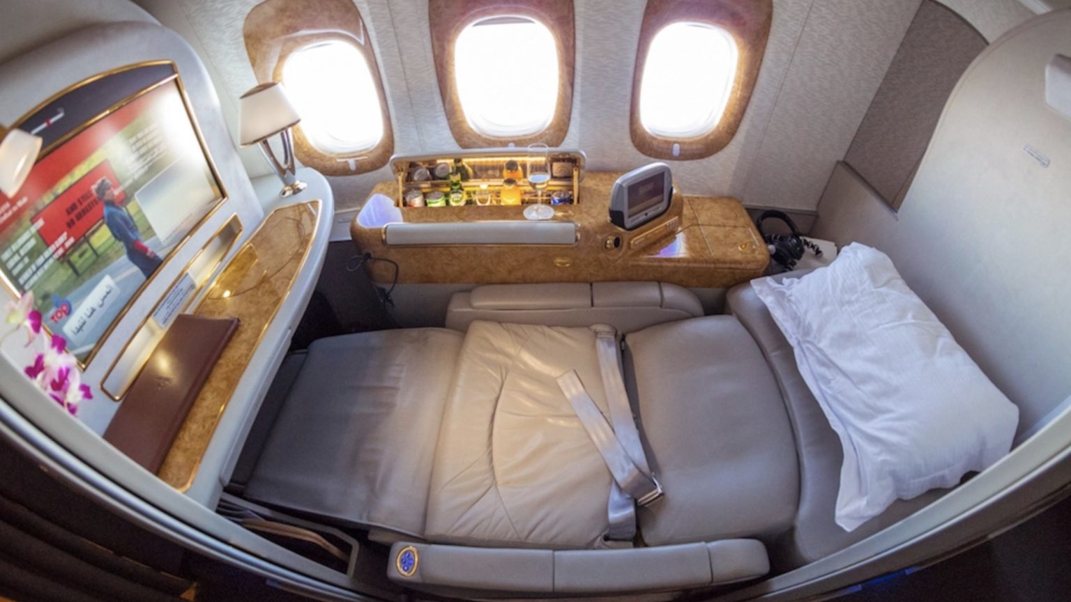 The cheapest First Class flight you can book with Qantas Points in 2020