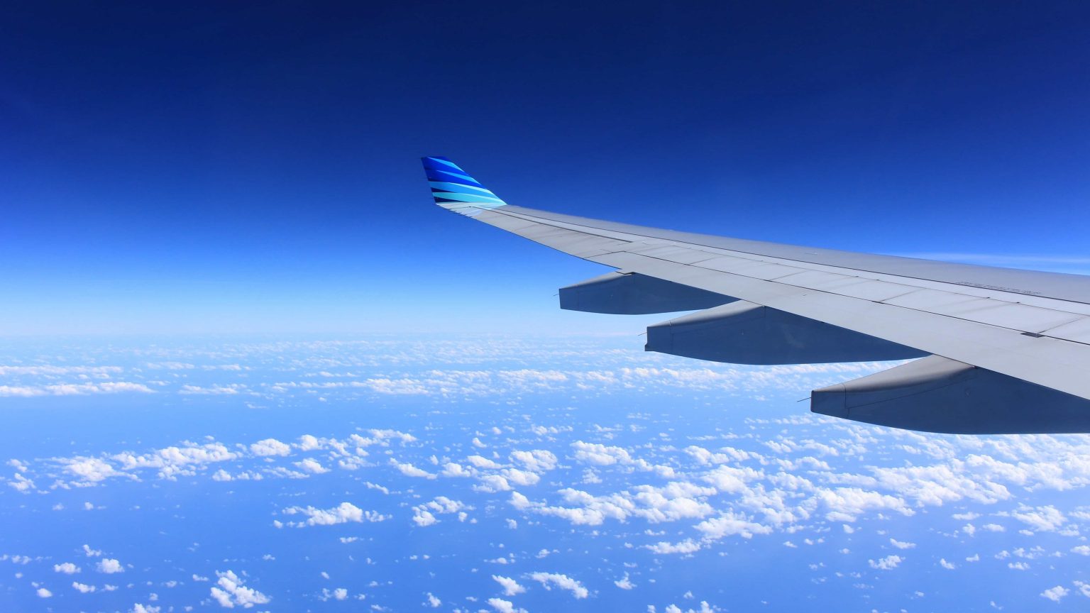 Frequent Flyer Points: Find The Best Deals & Programs - Point Hacks