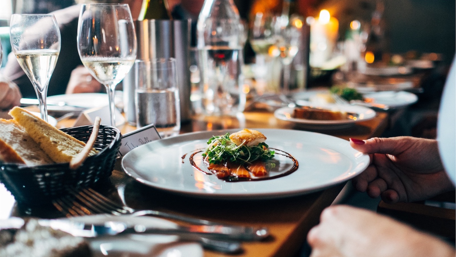 How to meet a minimum spending requirement - Point Hacks