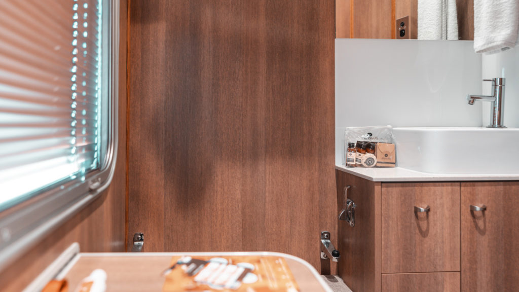 The Ghan: All-inclusive luxury from 285,000 Qantas Points - Point Hacks