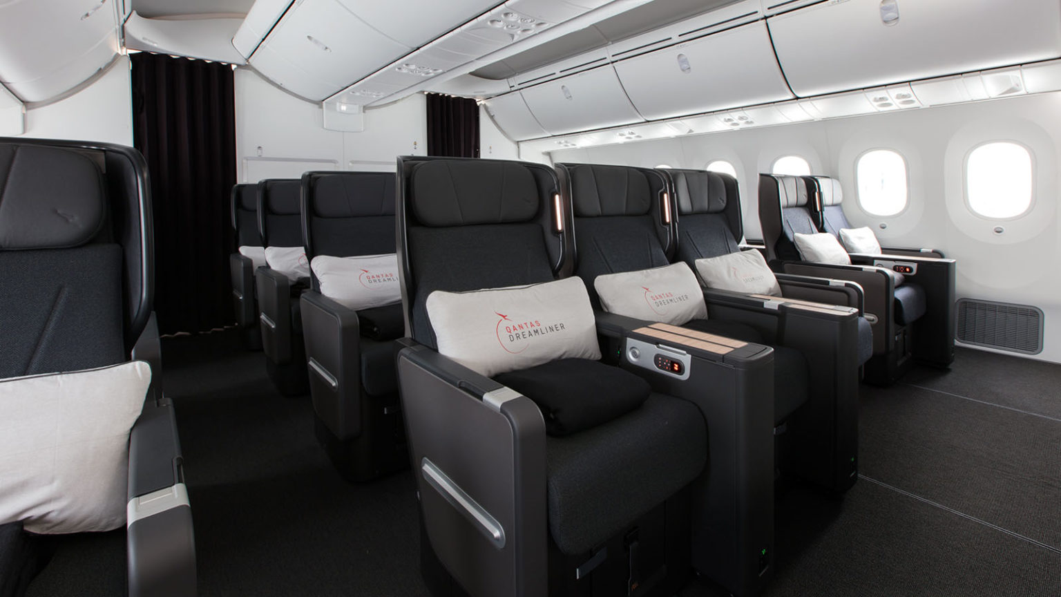 Qantas Flight QF9 (Melbourne – Perth – London) - Point Hacks