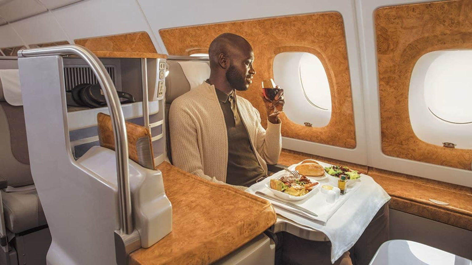 Six best uses of Emirates Skywards miles for flights [2022] - Point Hacks