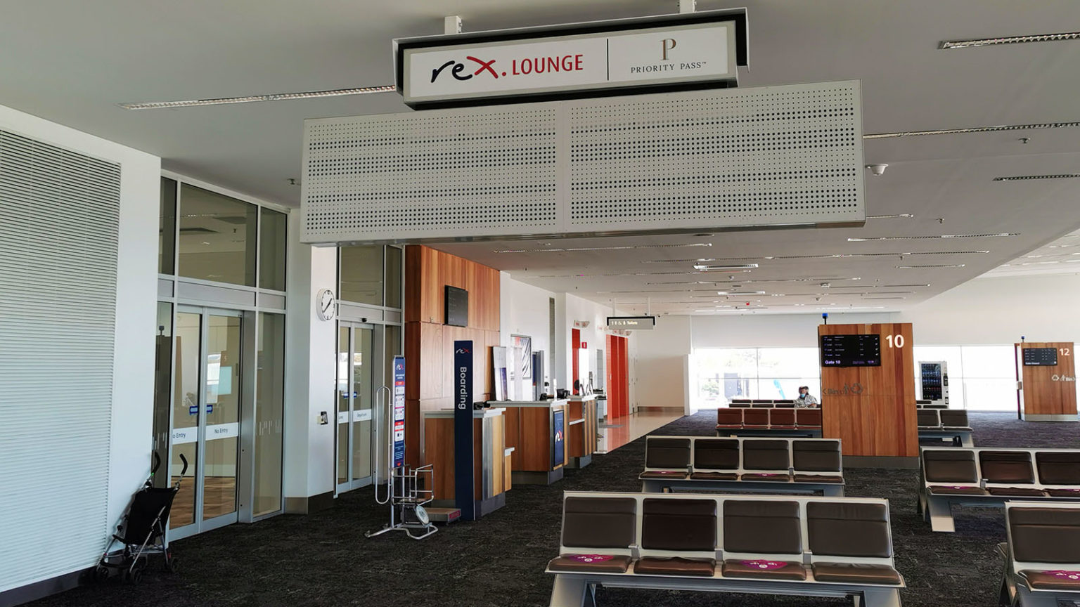 Review: Regional Express' Rex Lounge, Adelaide - Point Hacks
