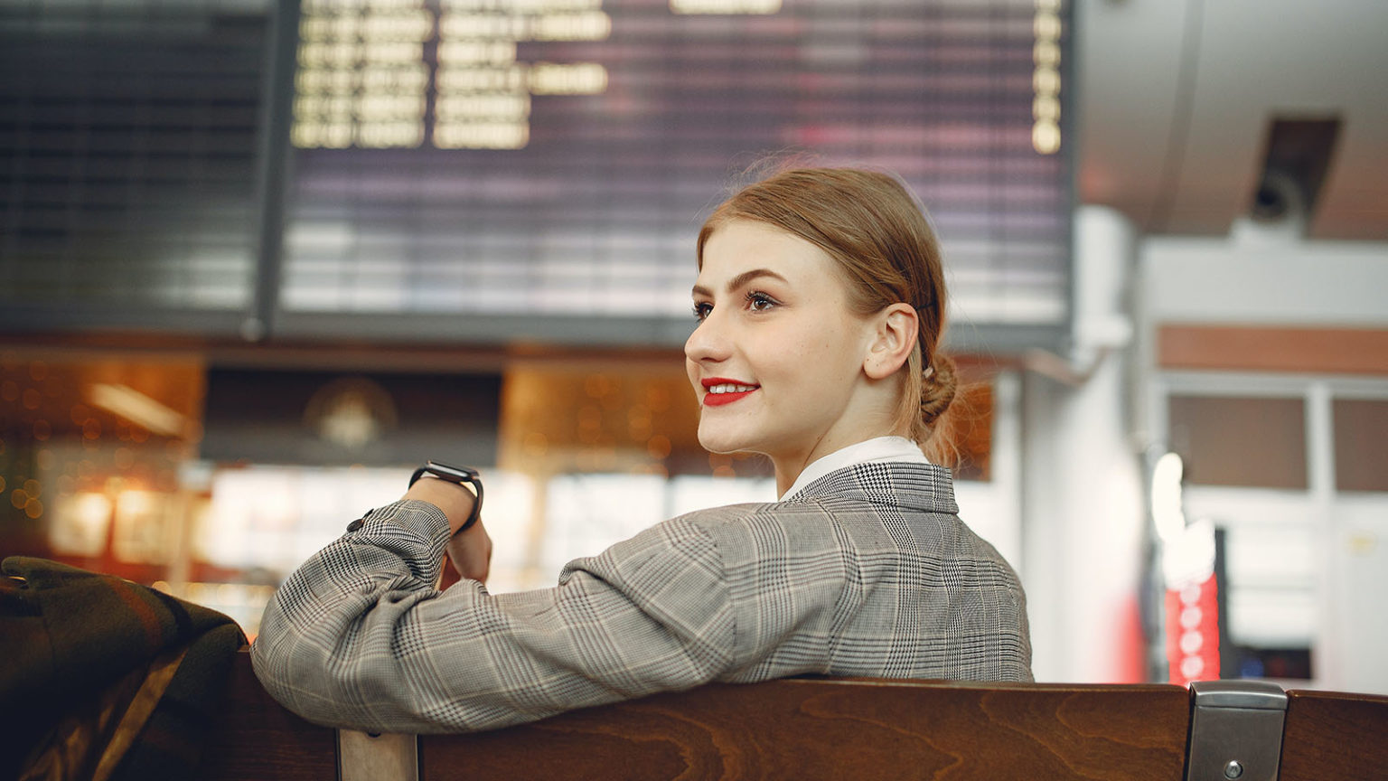 Frequent Flyer Points: Find The Best Deals & Programs - Point Hacks