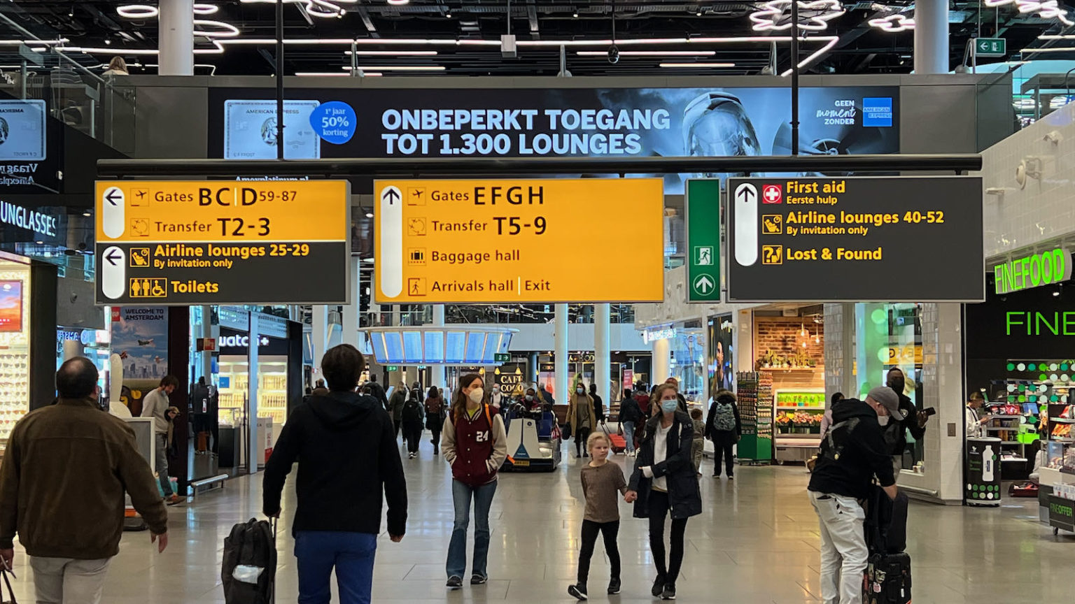 KLM Crown Lounge 52, Amsterdam - Point Hacks