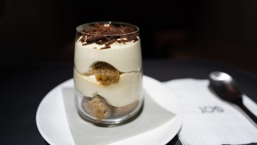 Review: Qantas Perth-Rome Boeing 787 Business Class - Point Hacks