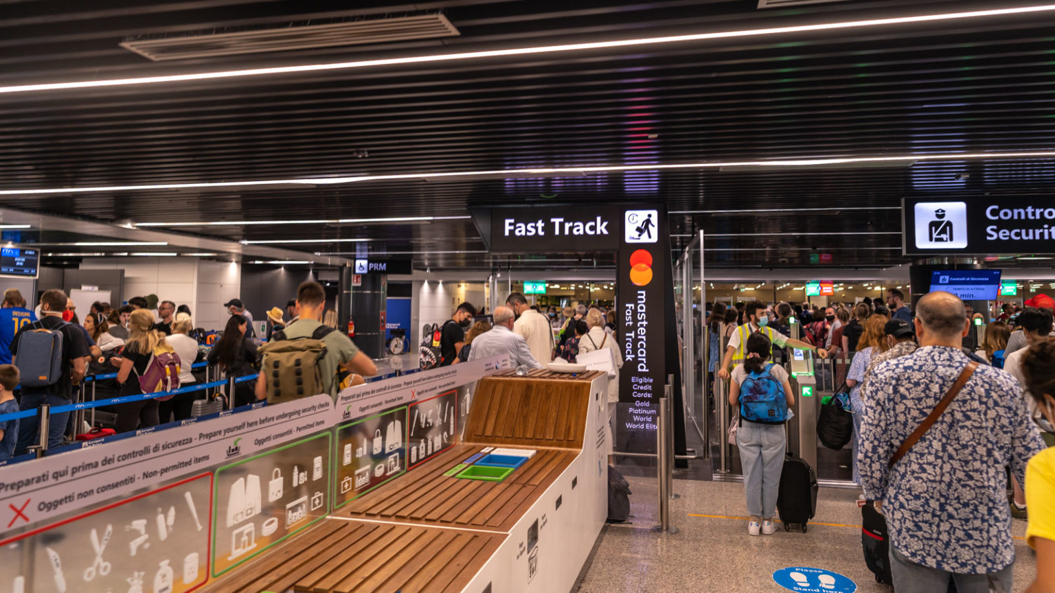 Review: Qantas Boeing 787 Premium Economy (Rome-Perth) - Point Hacks