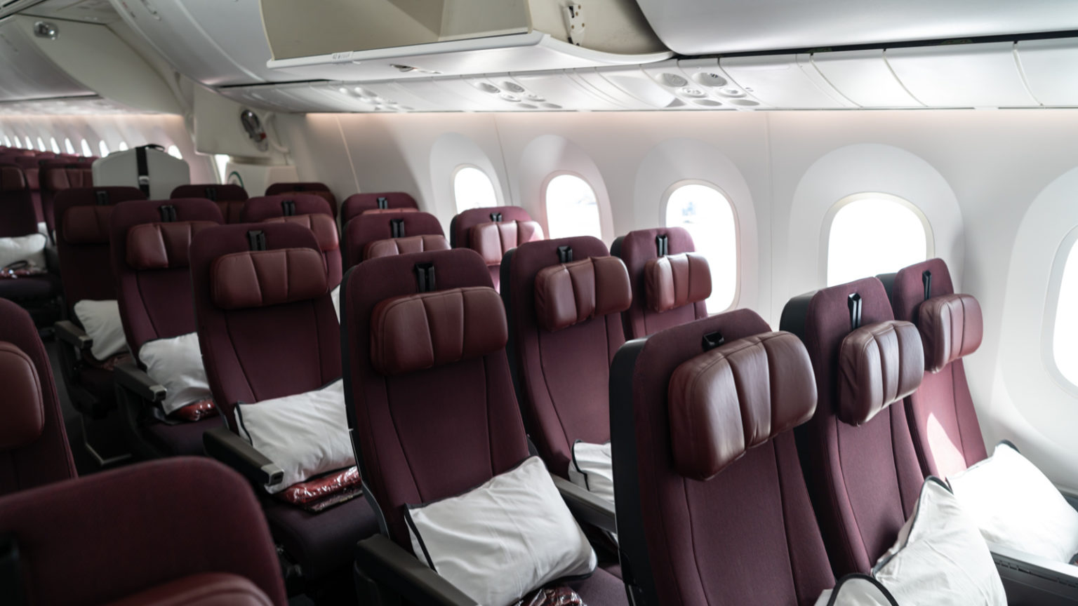 Qantas Flight QF9 (Melbourne – Perth – London) - Point Hacks