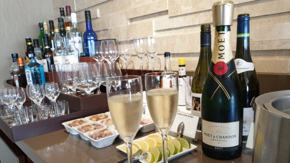 Emirates reopens Sydney, Melbourne and Perth lounges - Point Hacks