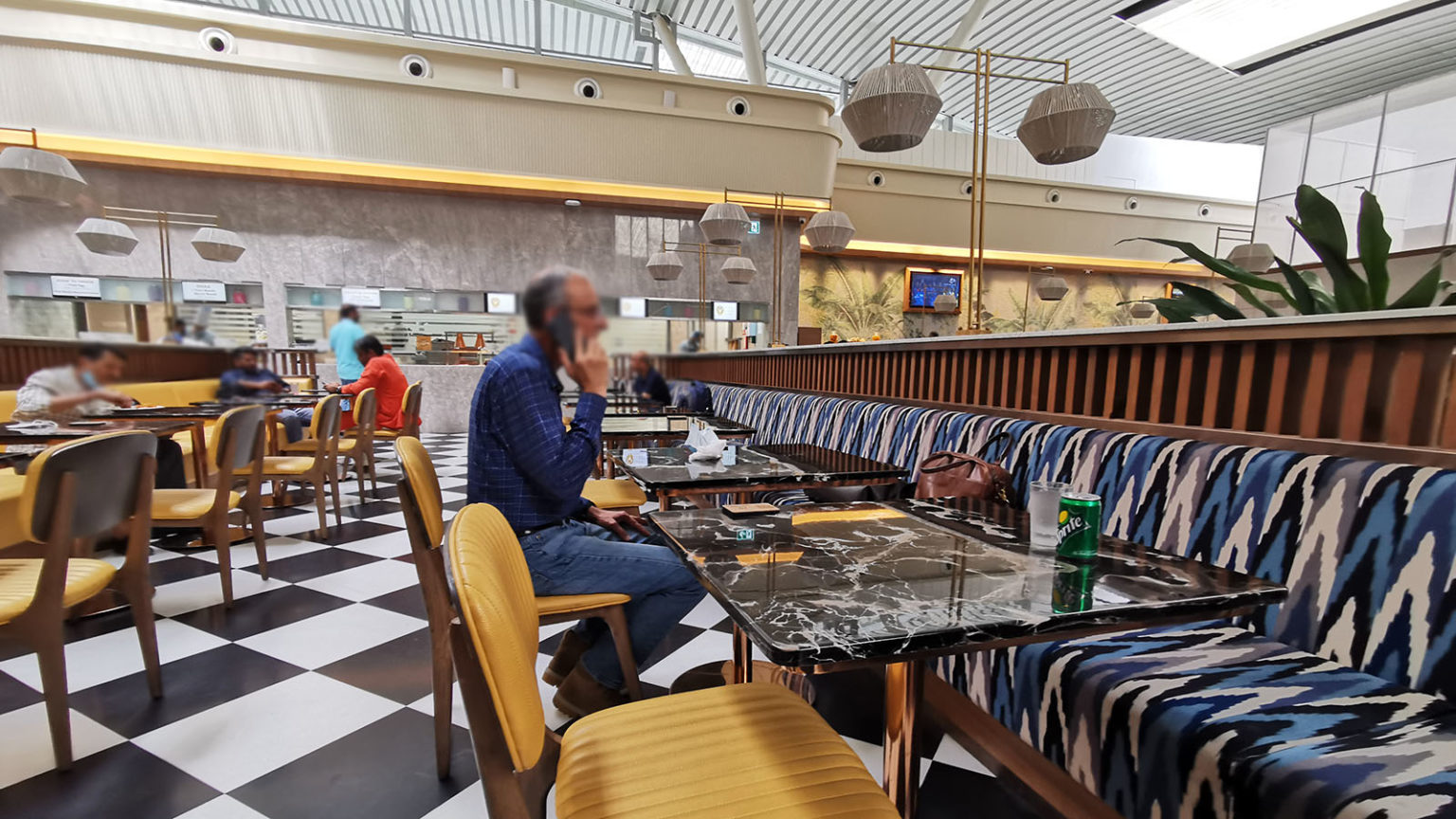 Indigo Airbus A320neo Economy (Bengaluru – Agra) - Point Hacks