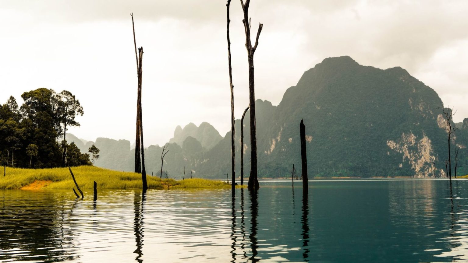 When is the best time of year to visit Thailand? - Point Hacks