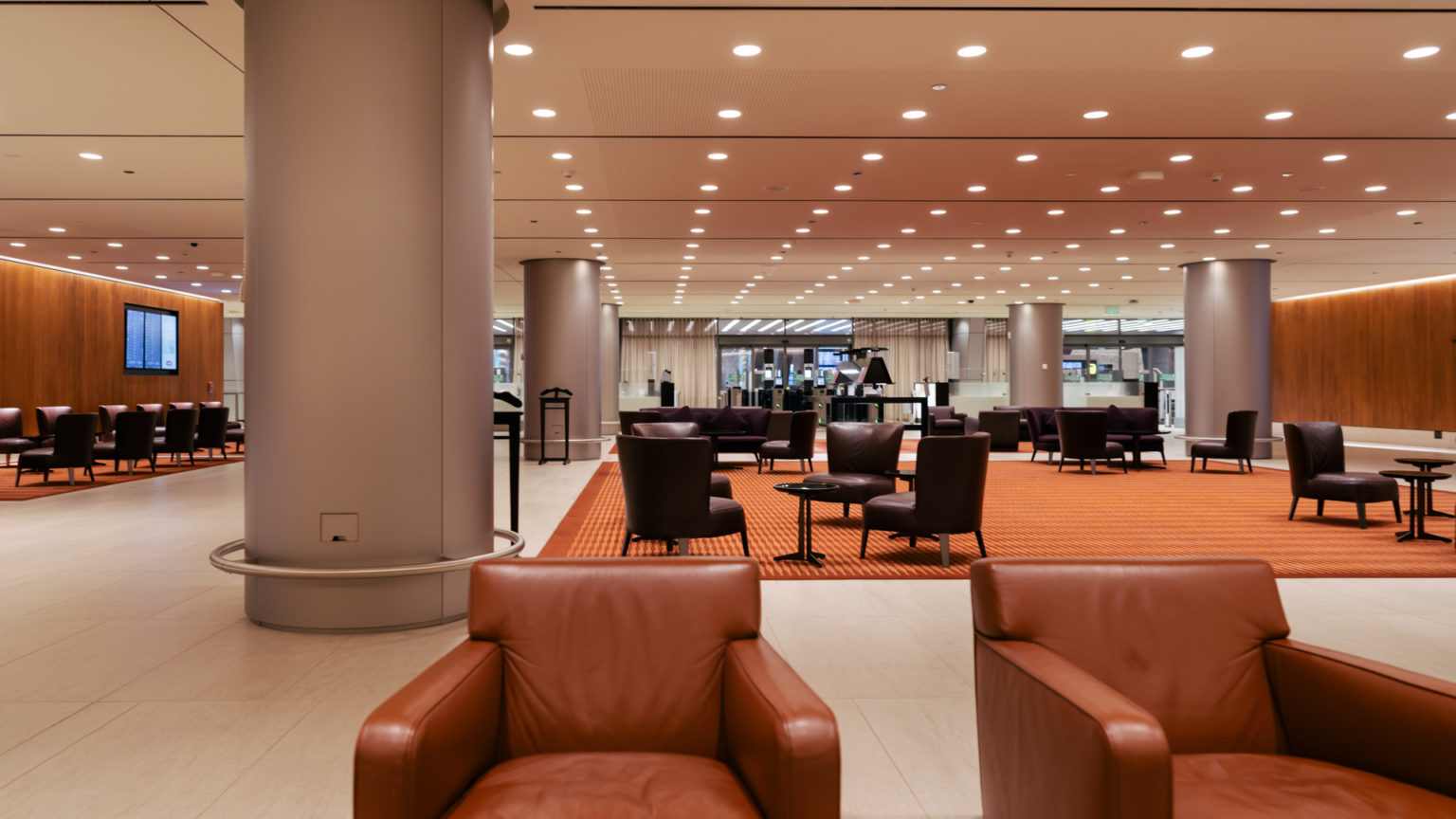 Qatar Airways Premium Arrival Lounge, Doha - Point Hacks