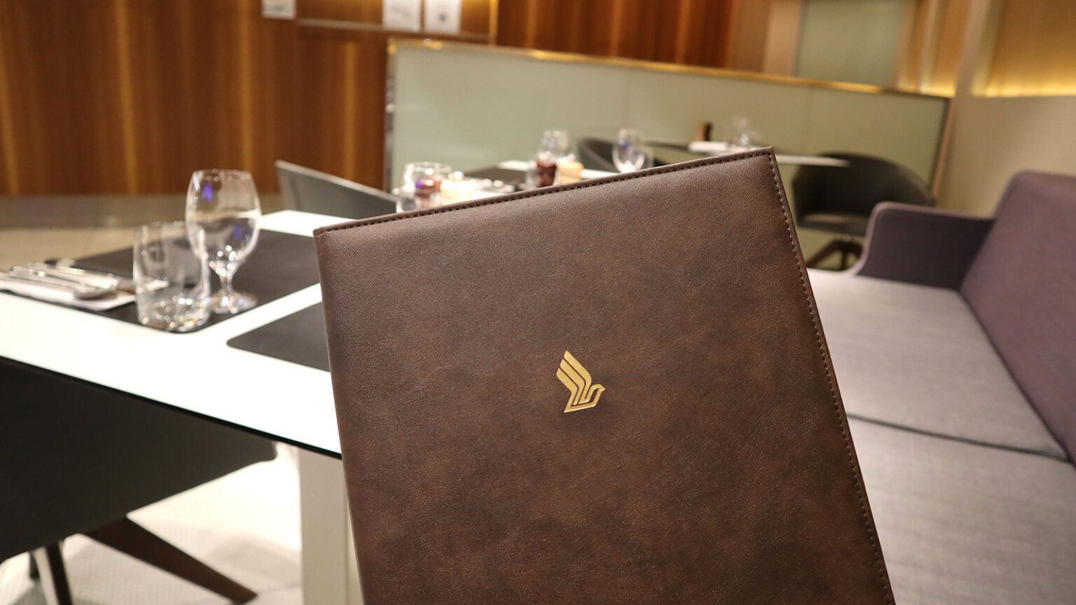 Singapore Airlines' SilverKris First Class Lounge, Melbourne - Point Hacks