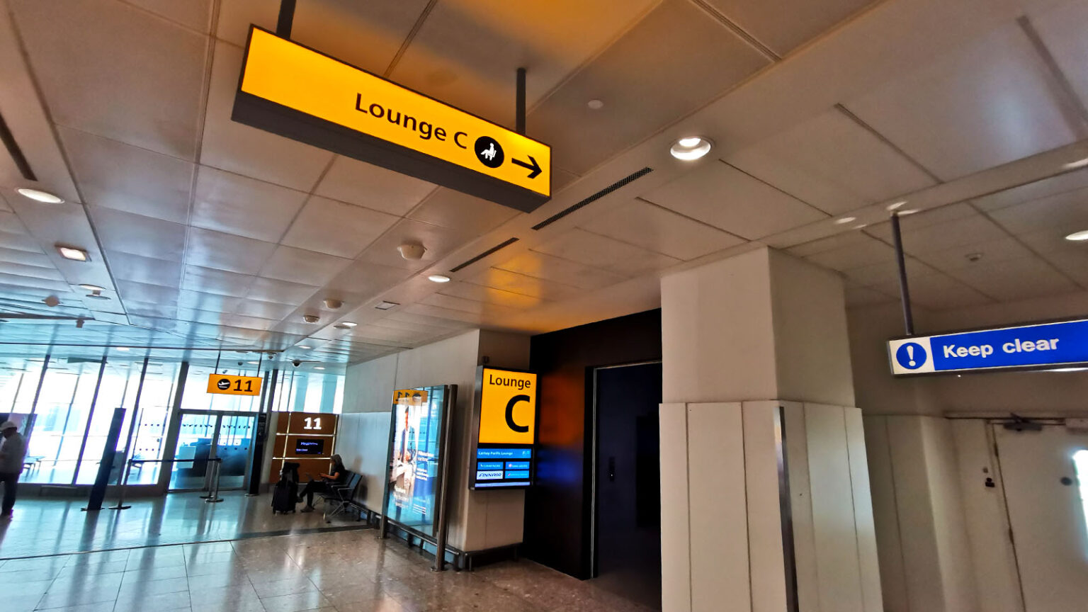 Review: Cathay Pacific First Class Lounge, London Heathrow - Point Hacks