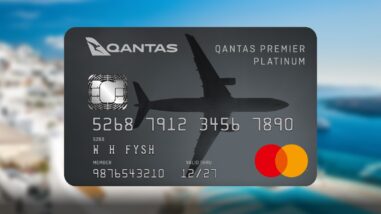 Credit cards that offer Qantas lounge access - Point Hacks