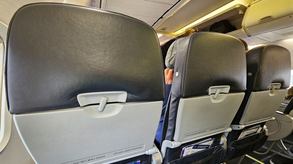 Review: Rex Boeing 737 Economy Class (Melbourne – Brisbane) - Point Hacks