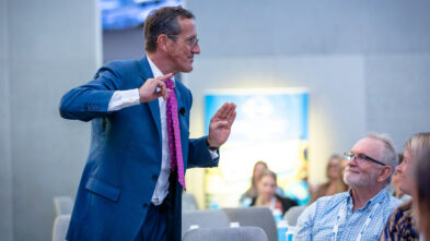 Q&A with CNN's Richard Quest, one of the world's most frequent flyers ...