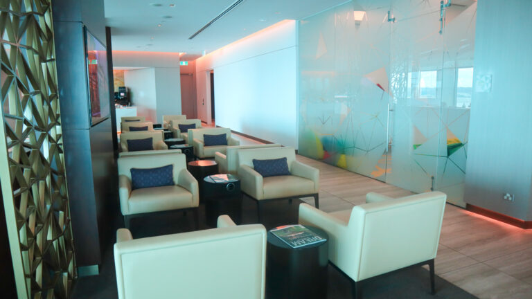 The House Lounge, Melbourne - Point Hacks