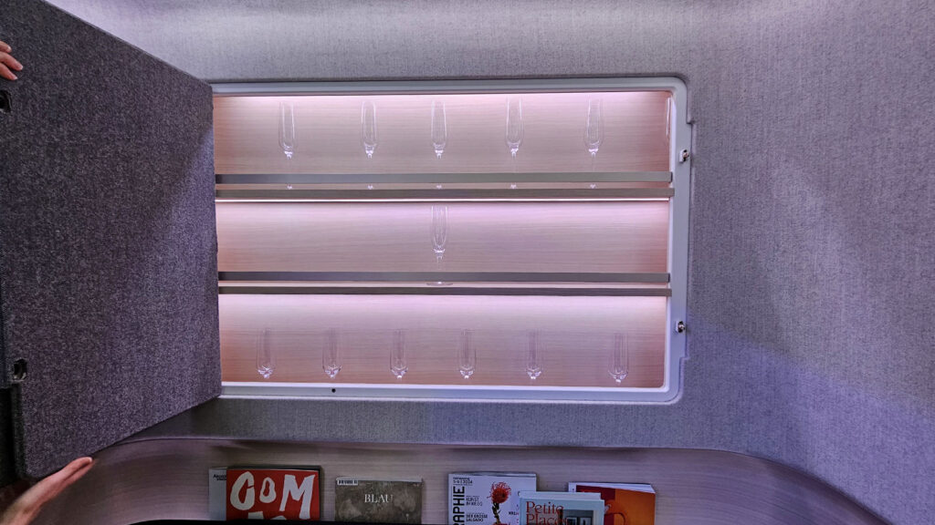 Boeing's new 787 Perch brings an inflight lounge to Economy - Point Hacks