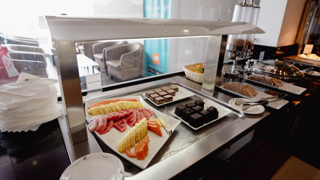 Review: SriLankan Airlines Serendib Lounge, Colombo - Point Hacks