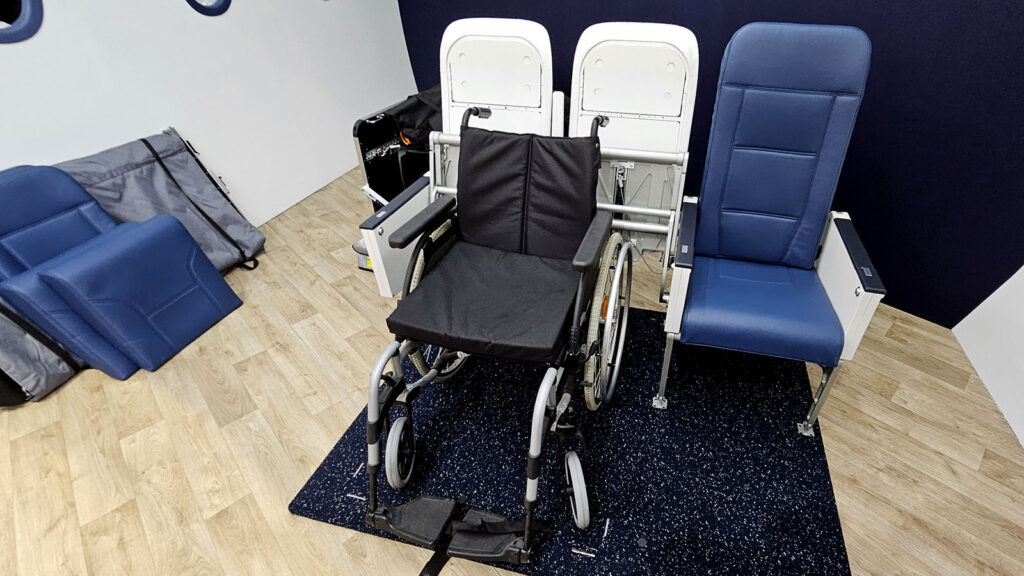 New Delta seat concept lets passengers fly in their own wheelchair ...