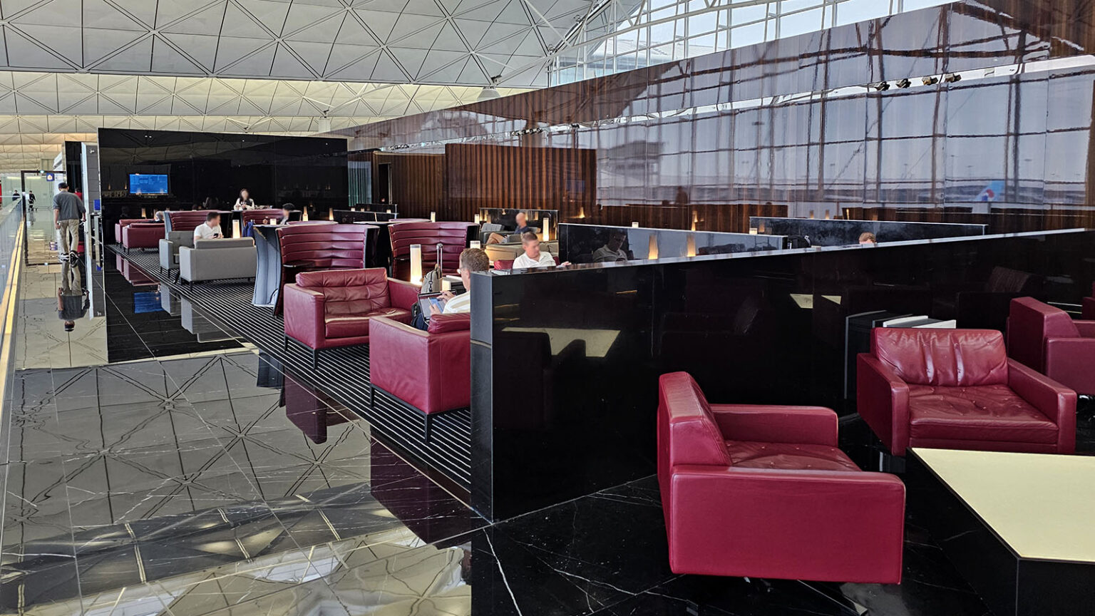Review: Cathay Pacific The Wing, First Class Lounge, Hong Kong - Point ...