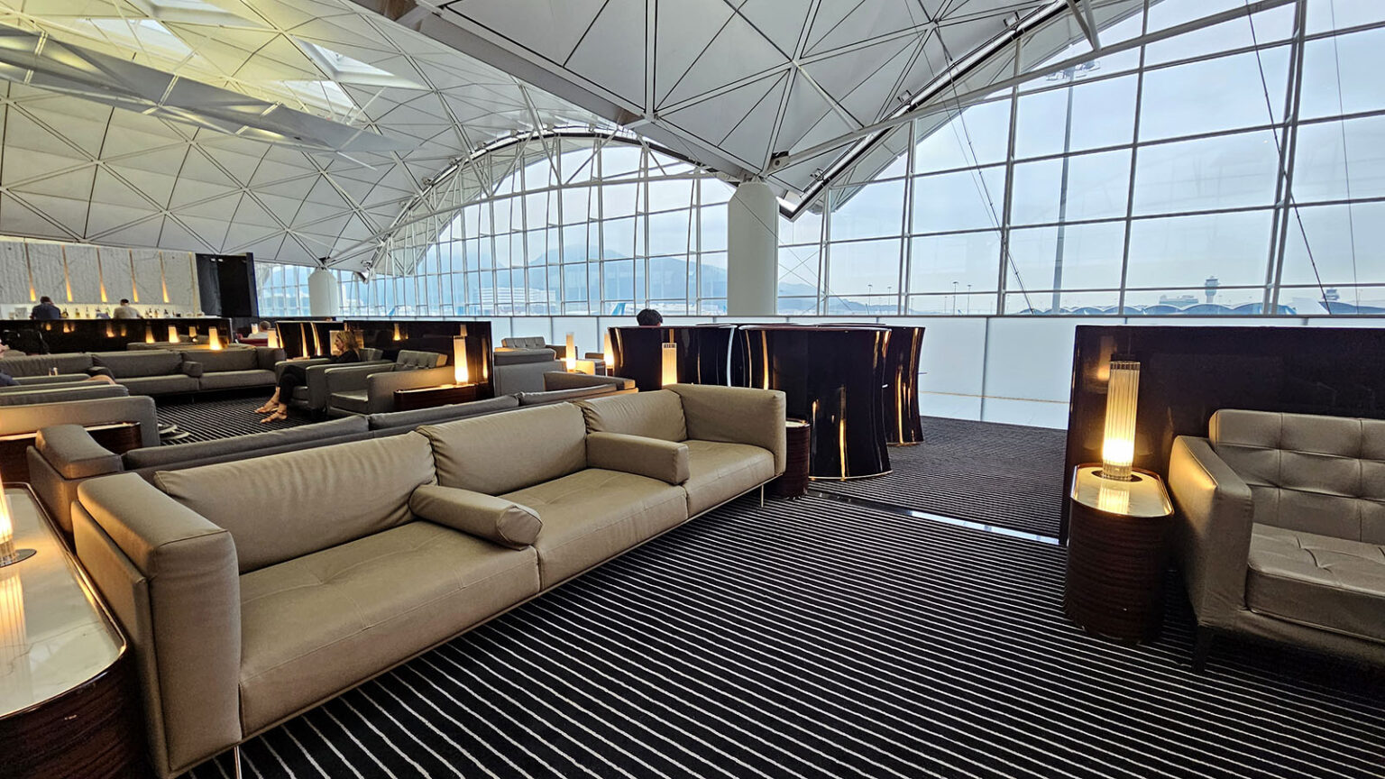 Review: Cathay Pacific The Wing, First Class Lounge, Hong Kong - Point ...