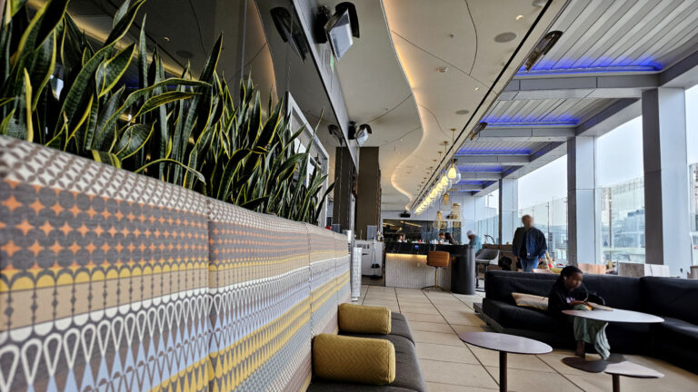 Review: Delta One, Airbus A350 (Los Angeles – Sydney) - Point Hacks