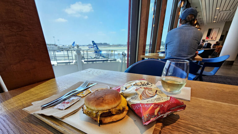 American Airlines Embraer E175 First Class (LAX – Denver) - Point Hacks