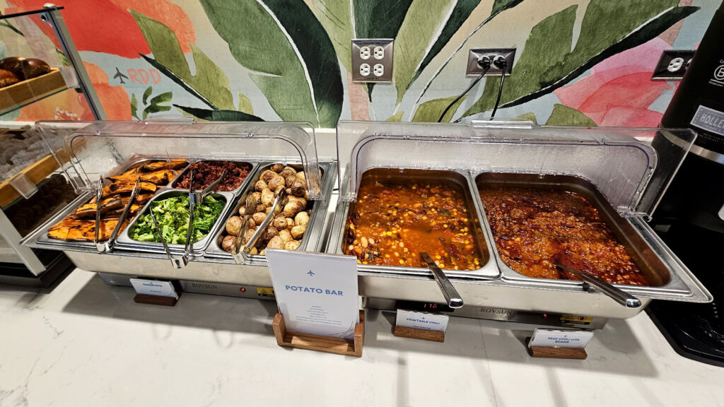 American Airlines Embraer E175 First Class (LAX – Denver) - Point Hacks