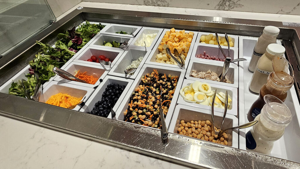 American Airlines Embraer E175 First Class (LAX – Denver) - Point Hacks