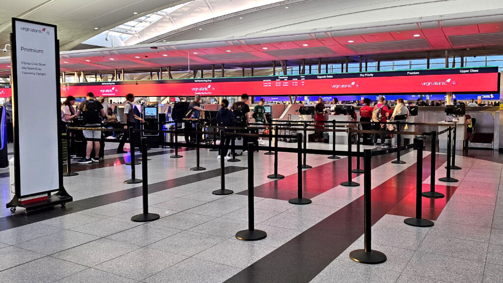 Virgin Atlantic Airbus A350 Premium Economy (New York - London) - Point ...